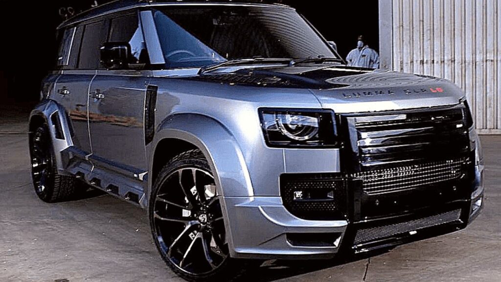 LUMMA Design a amélioré le classique Land Rover Defender Type L663, créant un SUV bestial qui se ...